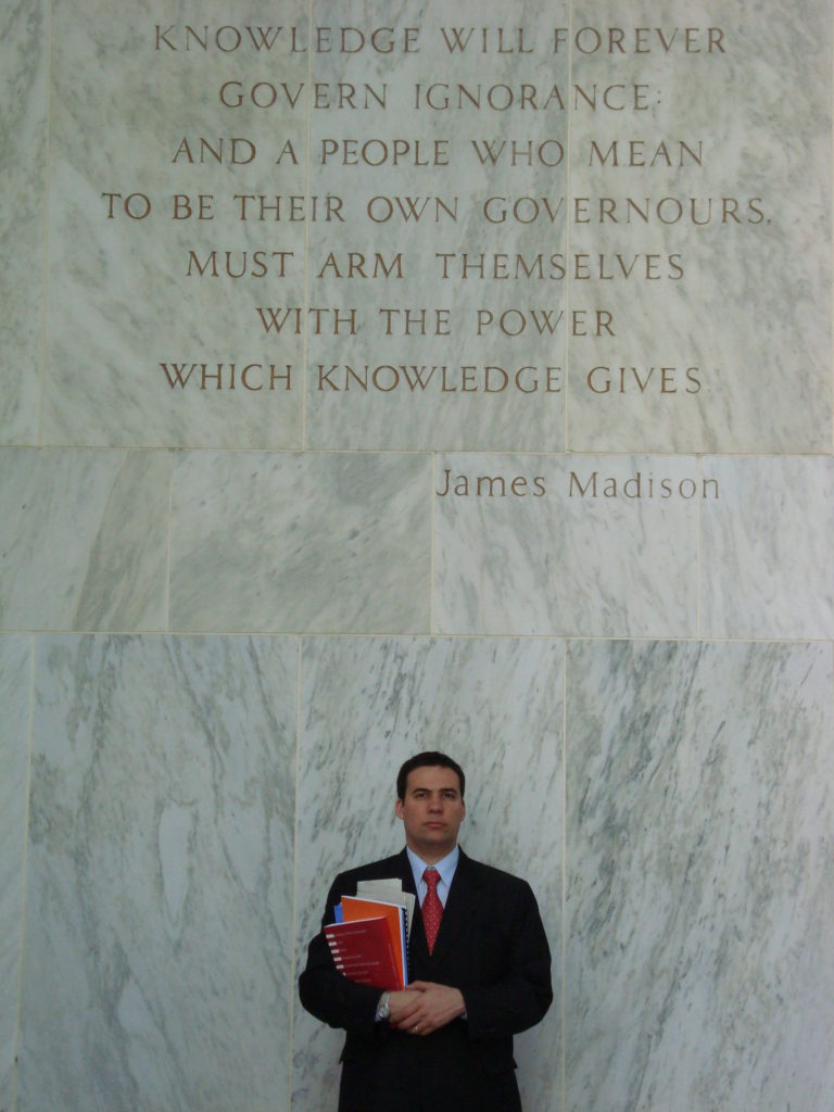 Acerca de Roberto Reale - Roberto Reale